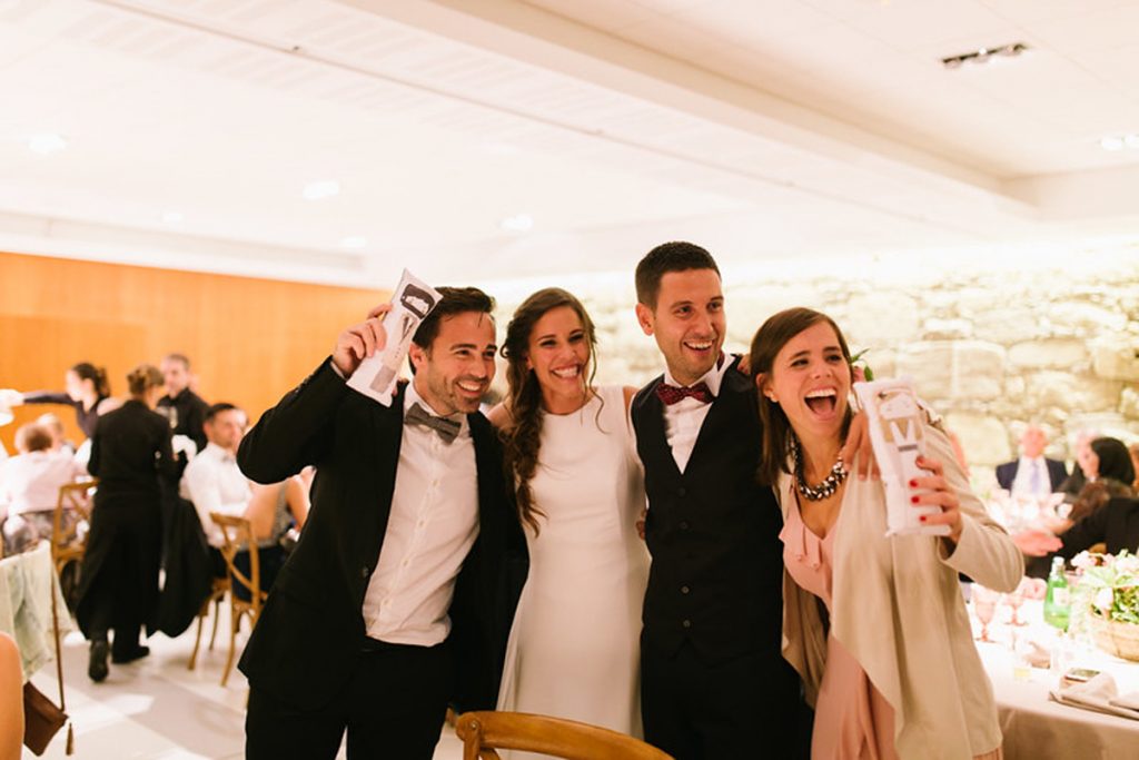 Amigos y amigas de los novios ¿cómo sorprenderlos? - El Blog de This Is ...