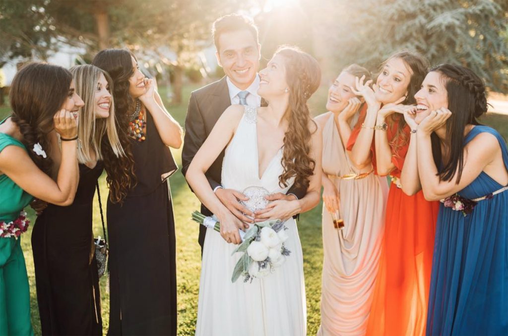 Amigos y amigas de los novios ¿cómo sorprenderlos? - El Blog de This Is ...